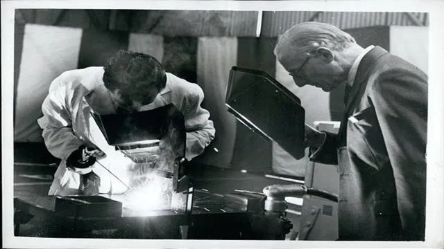 Who Invented The First Welding Machine? A Brief History Of Welding ...